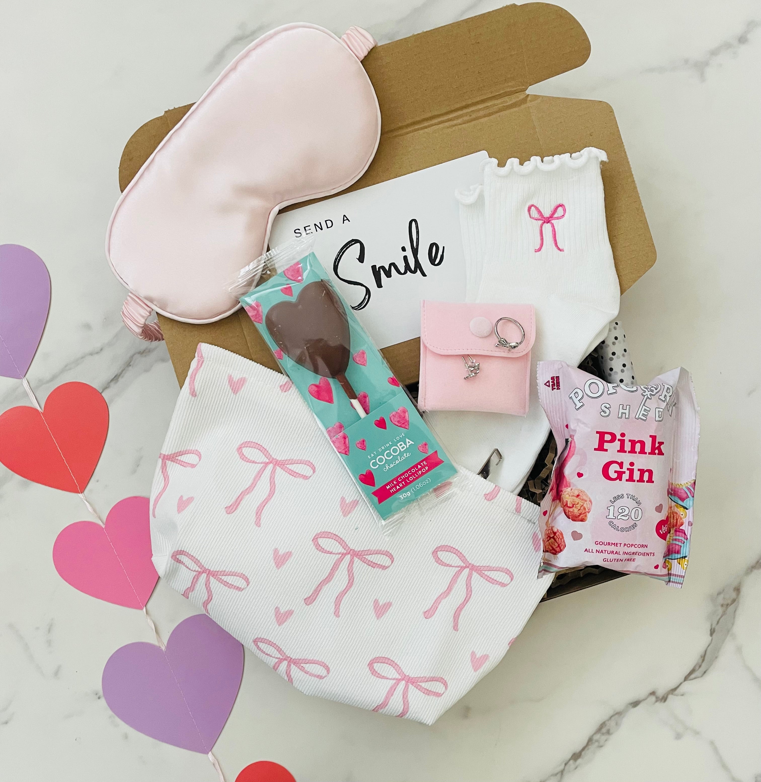 Bows & Bliss Gift Box – SEND A SMILE